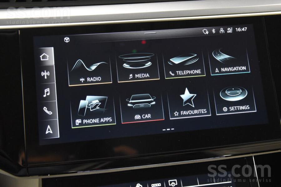 Grey Audi E-Tron 2020 in Riga, with an engine capacity of 0.00 L and mileage of 97 thousand km for 28990 €, photo 20 on AUTOMOTO.COM.LV
