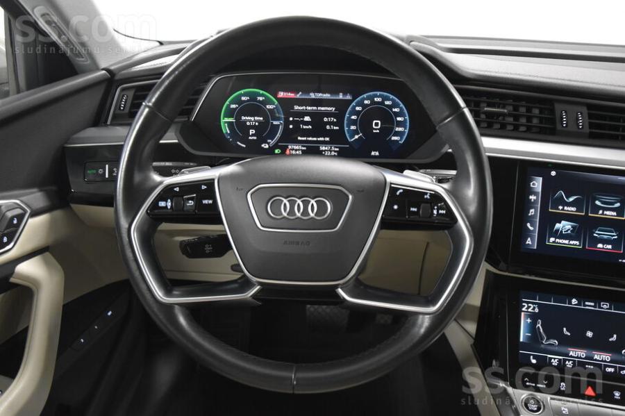 Grey Audi E-Tron 2020 in Riga, with an engine capacity of 0.00 L and mileage of 97 thousand km for 28990 €, photo 29 on AUTOMOTO.COM.LV