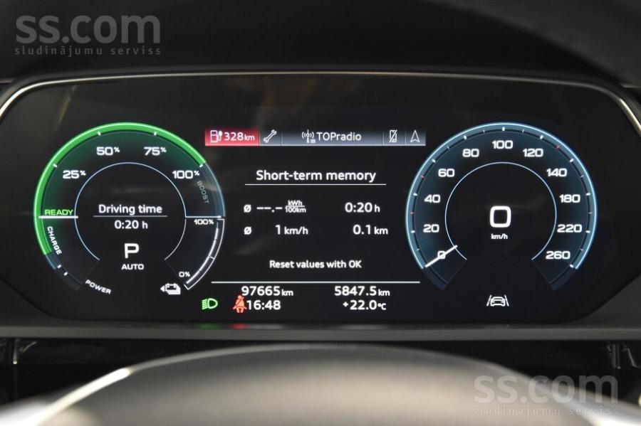 Grey Audi E-Tron 2020 in Riga, with an engine capacity of 0.00 L and mileage of 97 thousand km for 28990 €, photo 30 on AUTOMOTO.COM.LV