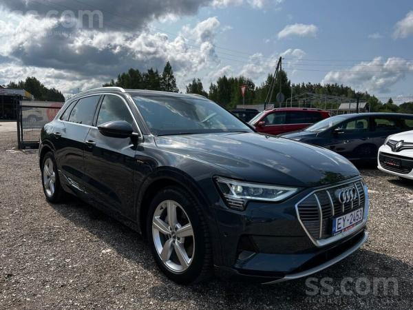 Pelēks Audi E-Tron 2020 Valmiera, ar dzinēja tilpumu 0.00 L un nobraukumu 0 tūkst. km par 20500 €, foto 7 vietnē AUTOMOTO.COM.LV