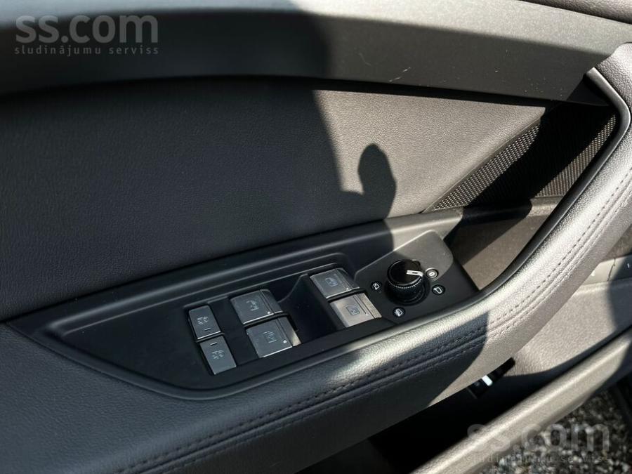 Grey Audi E-Tron 2020 in Valmiera, with an engine capacity of 0.00 L and mileage of 0 thousand km for 20500 €, photo 16 on AUTOMOTO.COM.LV
