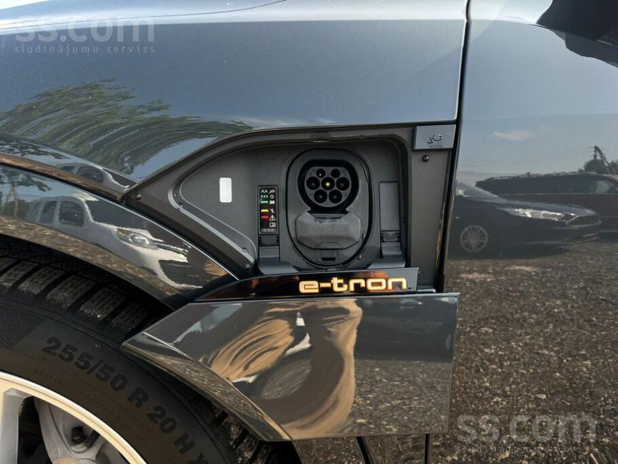 Grey Audi E-Tron 2020 in Valmiera, with an engine capacity of 0.00 L and mileage of 0 thousand km for 20500 €, photo 27 on AUTOMOTO.COM.LV