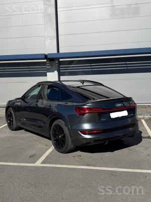 Grey Audi E-Tron 2020 in Riga, with an engine capacity of 0.00 L and mileage of 88 thousand km for 35500 €, photo 5 on AUTOMOTO.COM.LV