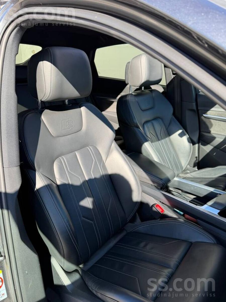 Grey Audi E-Tron 2020 in Riga, with an engine capacity of 0.00 L and mileage of 88 thousand km for 35500 €, photo 16 on AUTOMOTO.COM.LV