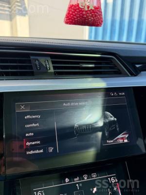 Grey Audi E-Tron 2020 in Riga, with an engine capacity of 0.00 L and mileage of 88 thousand km for 35500 €, photo 28 on AUTOMOTO.COM.LV