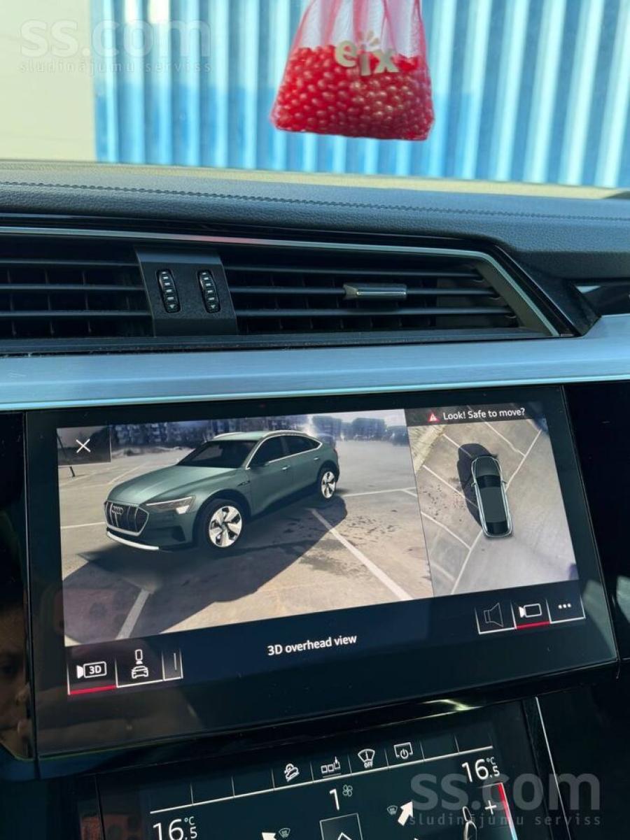 Grey Audi E-Tron 2020 in Riga, with an engine capacity of 0.00 L and mileage of 88 thousand km for 35500 €, photo 31 on AUTOMOTO.COM.LV