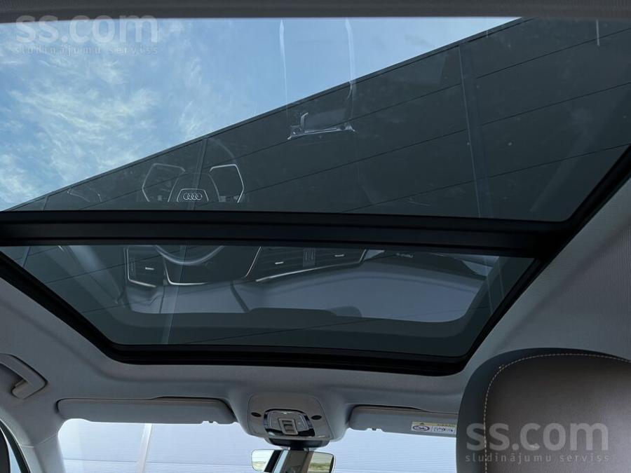 Grey Audi E-Tron 2020 in Riga, with an engine capacity of 0.00 L and mileage of 156 thousand km for 24900 €, photo 9 on AUTOMOTO.COM.LV
