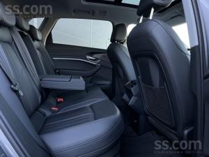Pelēks Audi E-Tron 2020 Rīga, ar dzinēja tilpumu 0.00 L un nobraukumu 156 tūkst. km par 24900 €, foto 8 vietnē AUTOMOTO.COM.LV