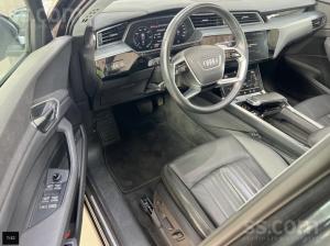 Pelēks Audi E-Tron 2020 Rīga, ar dzinēja tilpumu 0.00 L un nobraukumu 85 tūkst. km par 29990 €, foto 6 vietnē AUTOMOTO.COM.LV