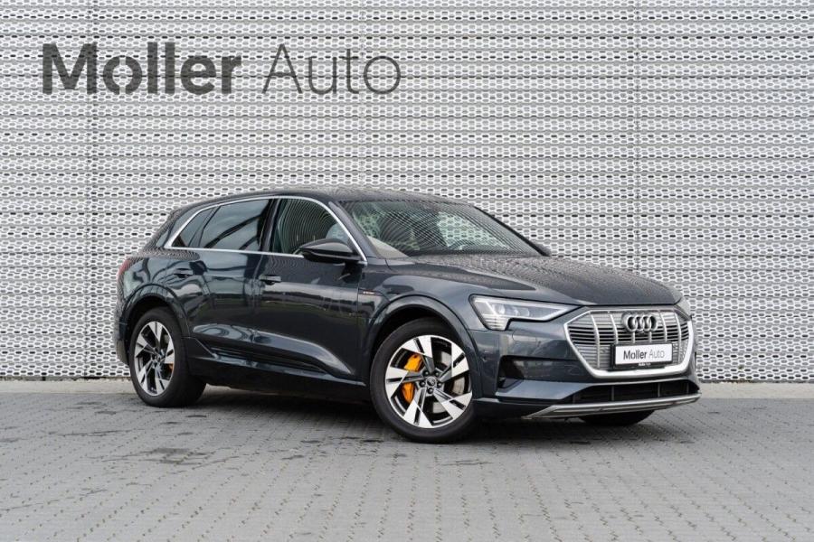 Grey Audi E-Tron 2020 in Marupe, with an engine capacity of 0.00 L and mileage of 76 thousand km for 34650 €, photo 3 on AUTOMOTO.COM.LV