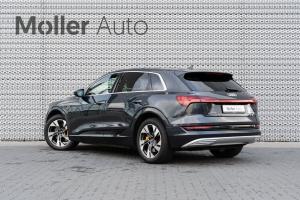 Grey Audi E-Tron 2020 in Marupe, with an engine capacity of 0.00 L and mileage of 76 thousand km for 34650 €, photo 4 on AUTOMOTO.COM.LV