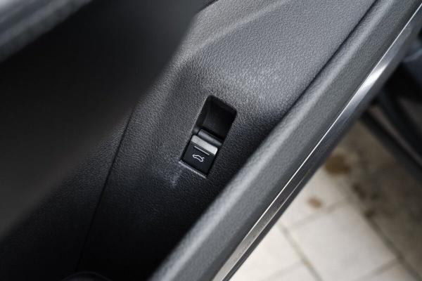 Pelēks Audi E-Tron 2020 Mārupe, ar dzinēja tilpumu 0.00 L un nobraukumu 76 tūkst. km par 34650 €, foto 11 vietnē AUTOMOTO.COM.LV