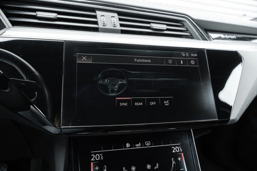 Grey Audi E-Tron 2020 in Marupe, with an engine capacity of 0.00 L and mileage of 76 thousand km for 34650 €, photo 19 on AUTOMOTO.COM.LV