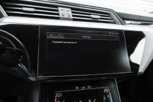 Grey Audi E-Tron 2020 in Marupe, with an engine capacity of 0.00 L and mileage of 76 thousand km for 34650 €, photo 20 on AUTOMOTO.COM.LV
