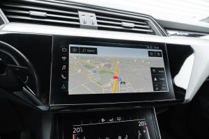 Grey Audi E-Tron 2020 in Marupe, with an engine capacity of 0.00 L and mileage of 76 thousand km for 34650 €, photo 21 on AUTOMOTO.COM.LV