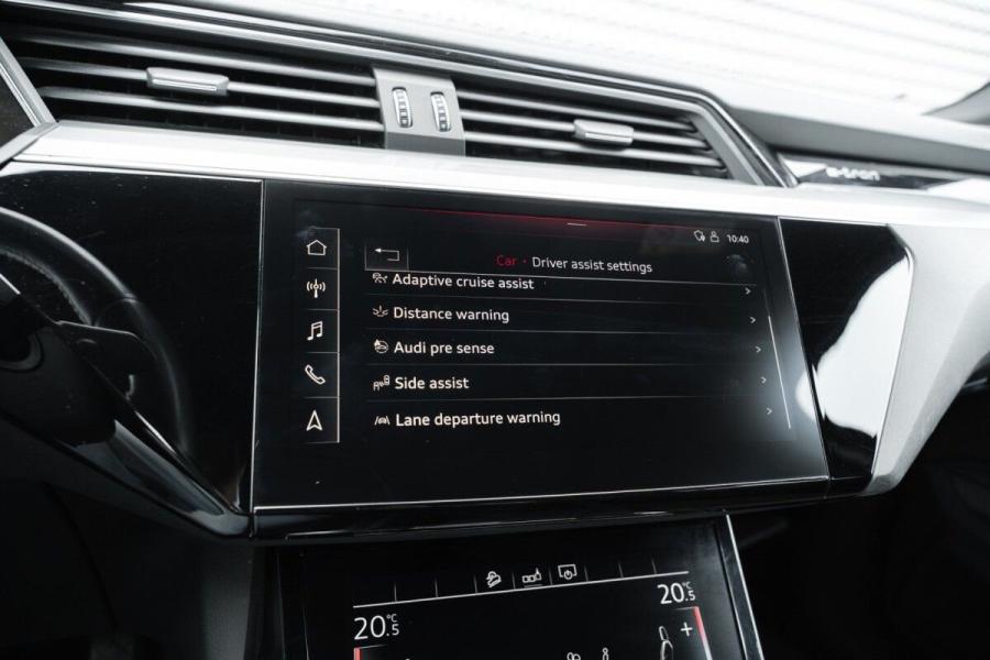Grey Audi E-Tron 2020 in Marupe, with an engine capacity of 0.00 L and mileage of 76 thousand km for 34650 €, photo 28 on AUTOMOTO.COM.LV