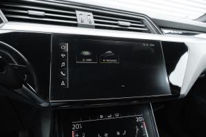 Grey Audi E-Tron 2020 in Marupe, with an engine capacity of 0.00 L and mileage of 76 thousand km for 34650 €, photo 29 on AUTOMOTO.COM.LV