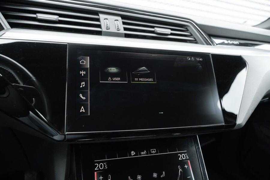 Grey Audi E-Tron 2020 in Marupe, with an engine capacity of 0.00 L and mileage of 76 thousand km for 34650 €, photo 29 on AUTOMOTO.COM.LV