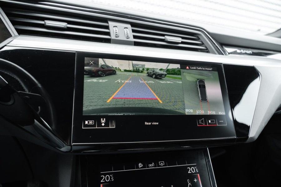 Grey Audi E-Tron 2020 in Marupe, with an engine capacity of 0.00 L and mileage of 76 thousand km for 34650 €, photo 30 on AUTOMOTO.COM.LV