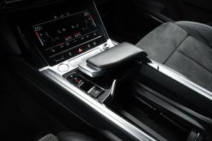 Grey Audi E-Tron 2020 in Marupe, with an engine capacity of 0.00 L and mileage of 76 thousand km for 34650 €, photo 32 on AUTOMOTO.COM.LV