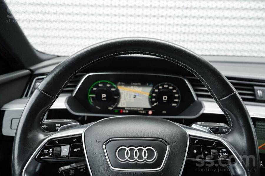 Grey Audi E-Tron 2020 in Riga, with an engine capacity of 0.00 L and mileage of 76 thousand km for 34650 €, photo 14 on AUTOMOTO.COM.LV