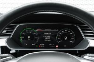 Grey Audi E-Tron 2020 in Riga, with an engine capacity of 0.00 L and mileage of 76 thousand km for 34650 €, photo 17 on AUTOMOTO.COM.LV