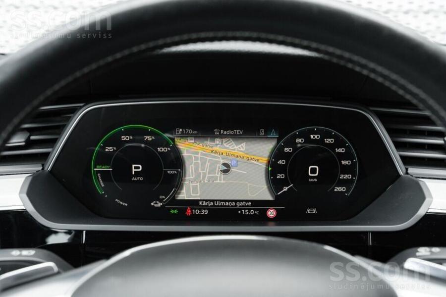 Grey Audi E-Tron 2020 in Riga, with an engine capacity of 0.00 L and mileage of 76 thousand km for 34650 €, photo 18 on AUTOMOTO.COM.LV