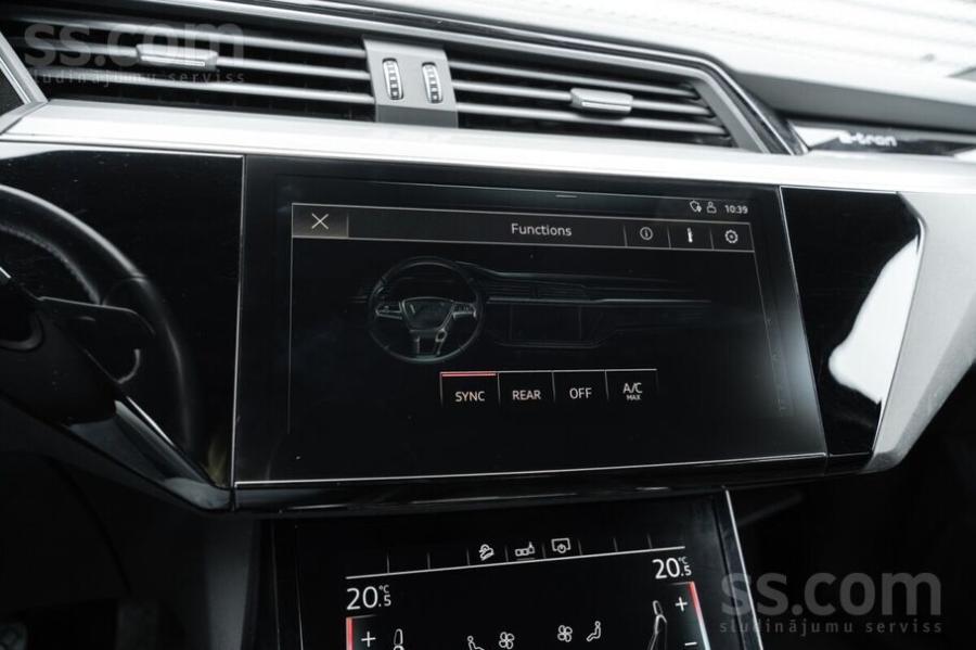Grey Audi E-Tron 2020 in Riga, with an engine capacity of 0.00 L and mileage of 76 thousand km for 34650 €, photo 19 on AUTOMOTO.COM.LV