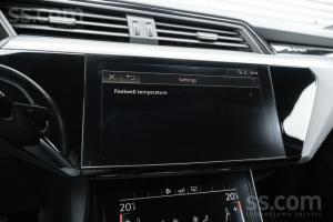 Grey Audi E-Tron 2020 in Riga, with an engine capacity of 0.00 L and mileage of 76 thousand km for 34650 €, photo 20 on AUTOMOTO.COM.LV