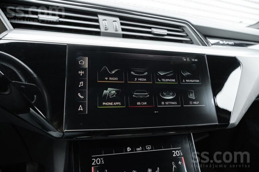 Grey Audi E-Tron 2020 in Riga, with an engine capacity of 0.00 L and mileage of 76 thousand km for 34650 €, photo 22 on AUTOMOTO.COM.LV