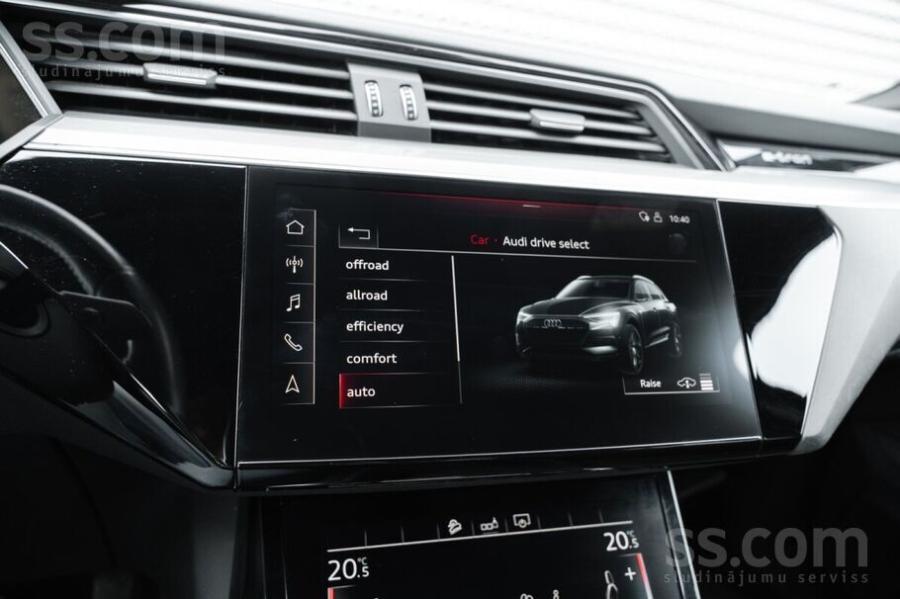 Grey Audi E-Tron 2020 in Riga, with an engine capacity of 0.00 L and mileage of 76 thousand km for 34650 €, photo 25 on AUTOMOTO.COM.LV