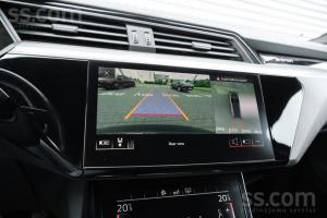 Grey Audi E-Tron 2020 in Riga, with an engine capacity of 0.00 L and mileage of 76 thousand km for 34650 €, photo 30 on AUTOMOTO.COM.LV