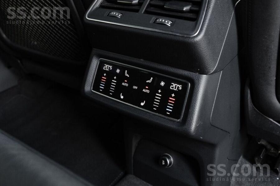Grey Audi E-Tron 2020 in Riga, with an engine capacity of 0.00 L and mileage of 76 thousand km for 34650 €, photo 34 on AUTOMOTO.COM.LV