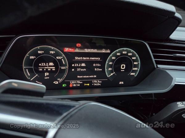 Grey Audi E-Tron 2021 in Tallinn, with an engine capacity of 0.00 L and mileage of 120 thousand km for 30900 €, photo 11 on AUTOMOTO.COM.LV