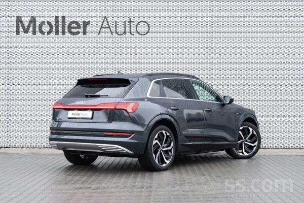 Pelēks Audi E-Tron 2021 Rīga, ar dzinēja tilpumu 0.00 L un nobraukumu 119 tūkst. km par 28200 €, foto 4 vietnē AUTOMOTO.COM.LV