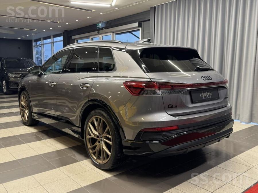 Grey Audi E-Tron 2021 in Riga, with an engine capacity of 0.00 L and mileage of 89 thousand km for 29990 €, photo 6 on AUTOMOTO.COM.LV