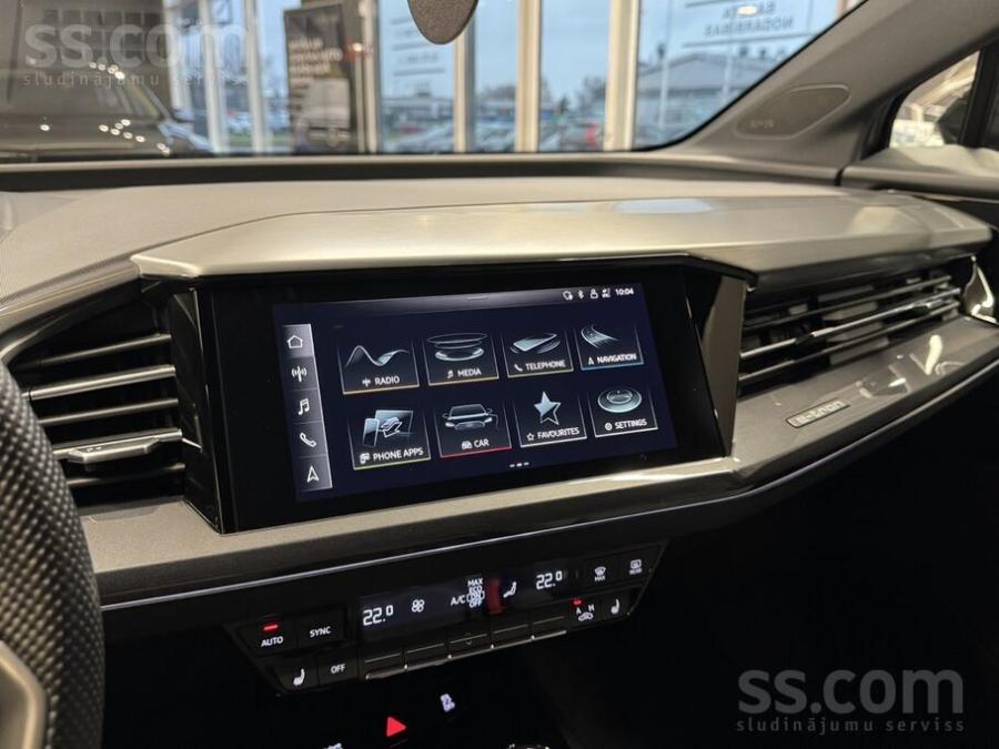 Grey Audi E-Tron 2021 in Riga, with an engine capacity of 0.00 L and mileage of 89 thousand km for 29990 €, photo 21 on AUTOMOTO.COM.LV