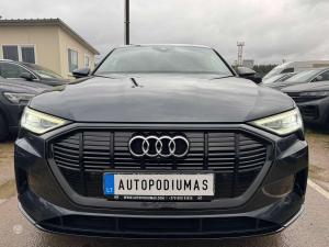 Pelēks Audi E-Tron 2021 Viļņa, ar dzinēja tilpumu 0.00 L un nobraukumu 128 tūkst. km par 32400 €, foto 3 vietnē AUTOMOTO.COM.LV