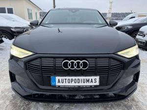 Grey Audi E-Tron 2021 in Vilnius, with an engine capacity of 0.00 L and mileage of 128 thousand km for 31400 €, photo 3 on AUTOMOTO.COM.LV