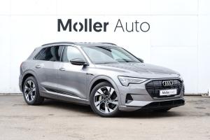 Grey Audi E-Tron 2021 in Riga, with an engine capacity of 0.00 L and mileage of 73 thousand km for 33900 €, photo 3 on AUTOMOTO.COM.LV