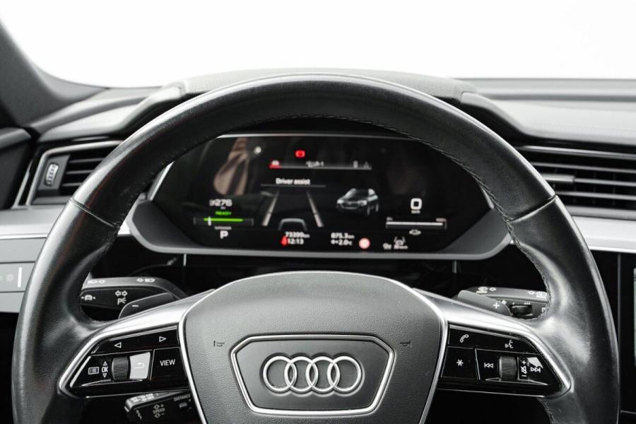 Grey Audi E-Tron 2021 in Riga, with an engine capacity of 0.00 L and mileage of 73 thousand km for 33900 €, photo 17 on AUTOMOTO.COM.LV