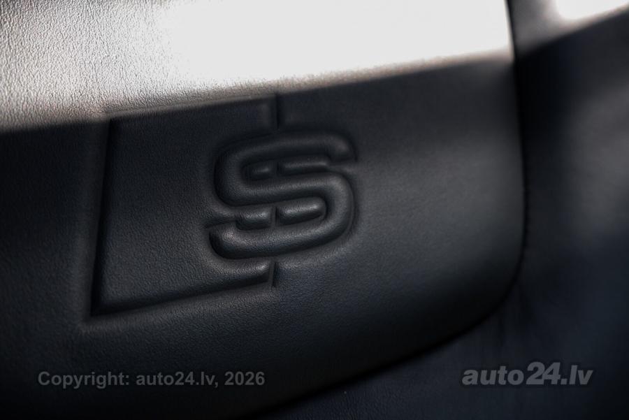Grey Audi E-Tron 2021 in Tallinn, with an engine capacity of 0.00 L and mileage of 170 thousand km for 24500 €, photo 17 on AUTOMOTO.COM.LV