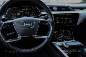 Grey Audi E-Tron 2021 in Tallinn, with an engine capacity of 0.00 L and mileage of 170 thousand km for 24500 €, photo 18 on AUTOMOTO.COM.LV