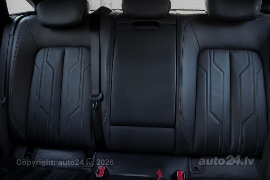 Grey Audi E-Tron 2021 in Tallinn, with an engine capacity of 0.00 L and mileage of 170 thousand km for 24500 €, photo 20 on AUTOMOTO.COM.LV