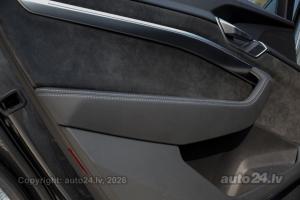 Grey Audi E-Tron 2021 in Tallinn, with an engine capacity of 0.00 L and mileage of 170 thousand km for 24500 €, photo 23 on AUTOMOTO.COM.LV