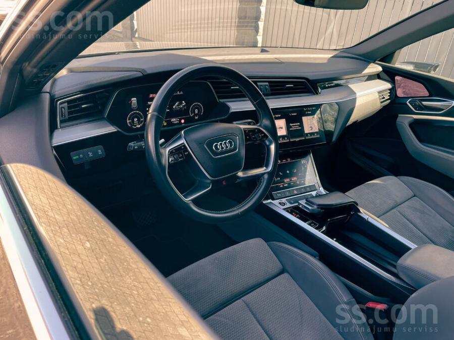 Grey Audi E-Tron 2021 in Jelgava, with an engine capacity of 0.00 L and mileage of 166 thousand km for 23500 €, photo 36 on AUTOMOTO.COM.LV