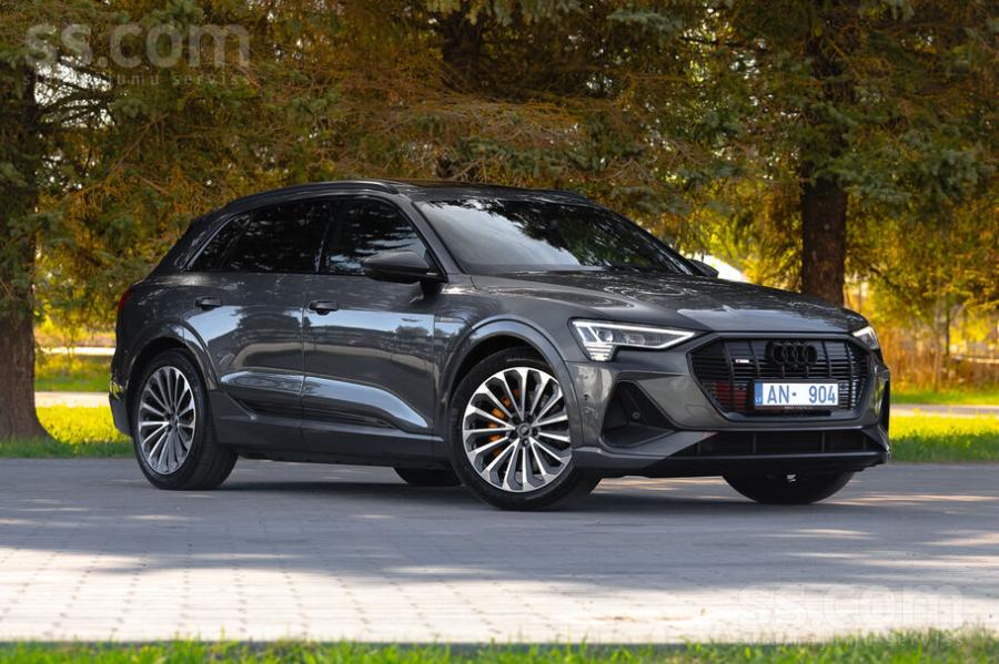 Pelēks Audi E-Tron 2021 Jelgava, ar dzinēja tilpumu 0.00 L un nobraukumu 167 tūkst. km par 26500 €, foto 3 vietnē AUTOMOTO.COM.LV