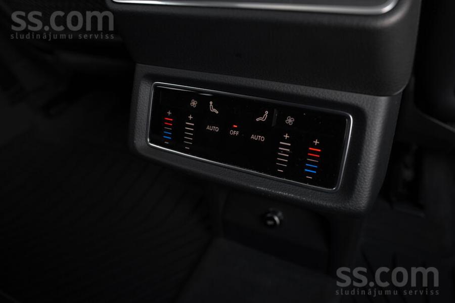 Pelēks Audi E-Tron 2021 Jelgava, ar dzinēja tilpumu 0.00 L un nobraukumu 167 tūkst. km par 26500 €, foto 12 vietnē AUTOMOTO.COM.LV