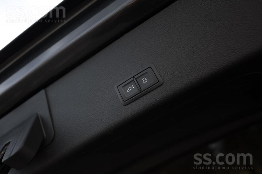 Pelēks Audi E-Tron 2021 Jelgava, ar dzinēja tilpumu 0.00 L un nobraukumu 167 tūkst. km par 26500 €, foto 15 vietnē AUTOMOTO.COM.LV