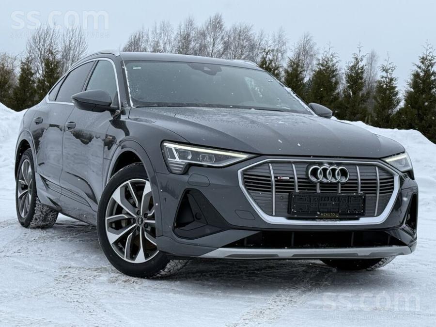 Pelēks Audi E-Tron 2021 Tukums, ar dzinēja tilpumu 0.00 L un nobraukumu 160 tūkst. km par 25990 €, foto 1 vietnē AUTOMOTO.COM.LV